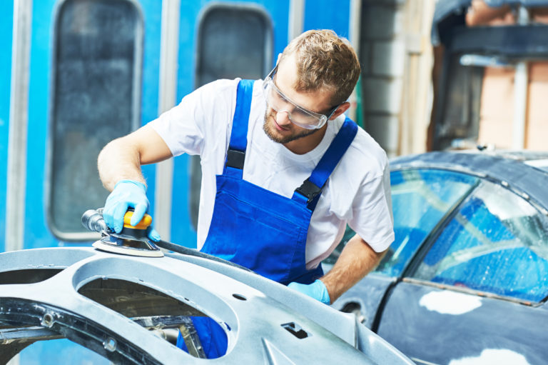 LAKIERNIK - lakierowanie samochodu, spotter, szpachlowanie